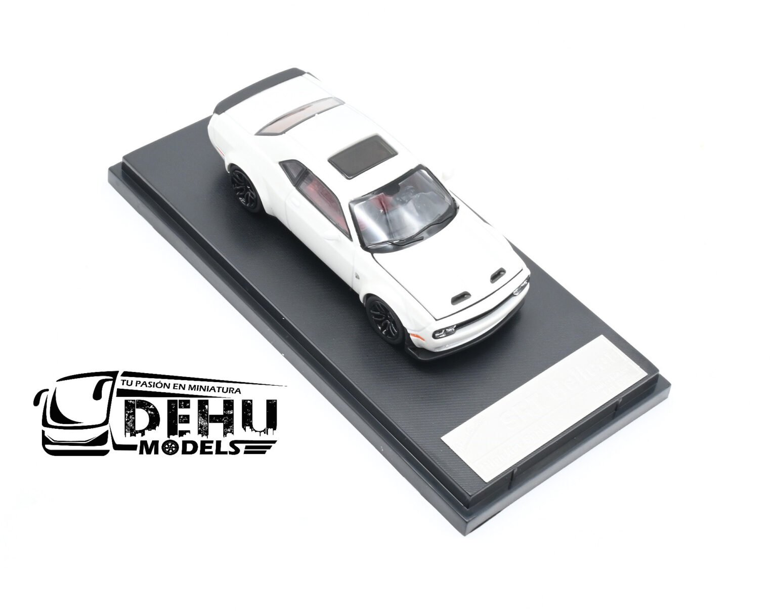 Auto a Escala 1/64 Dodge Challenger SRT Hellcat Blanco Stance Hunters ...