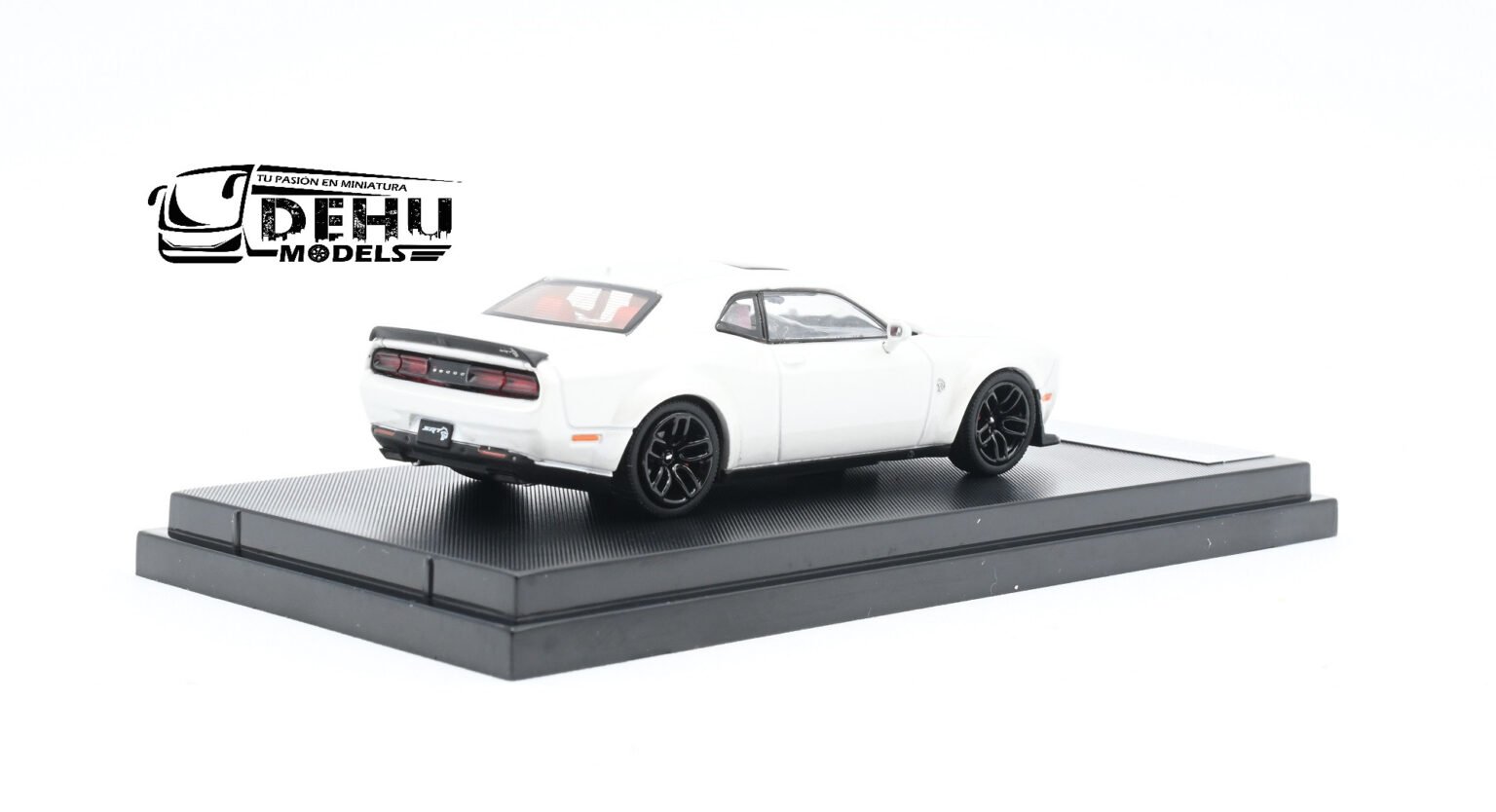 Auto a Escala 1/64 Dodge Challenger SRT Hellcat Blanco Stance Hunters ...